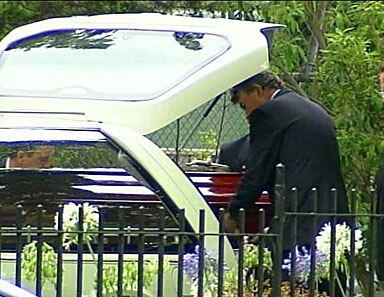 Mourners farewell Broadbridge - ABC News