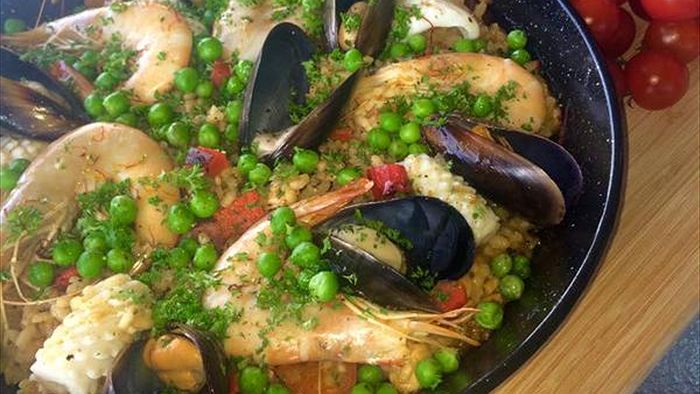 Al's Traditional Spanish Paella - ABC News