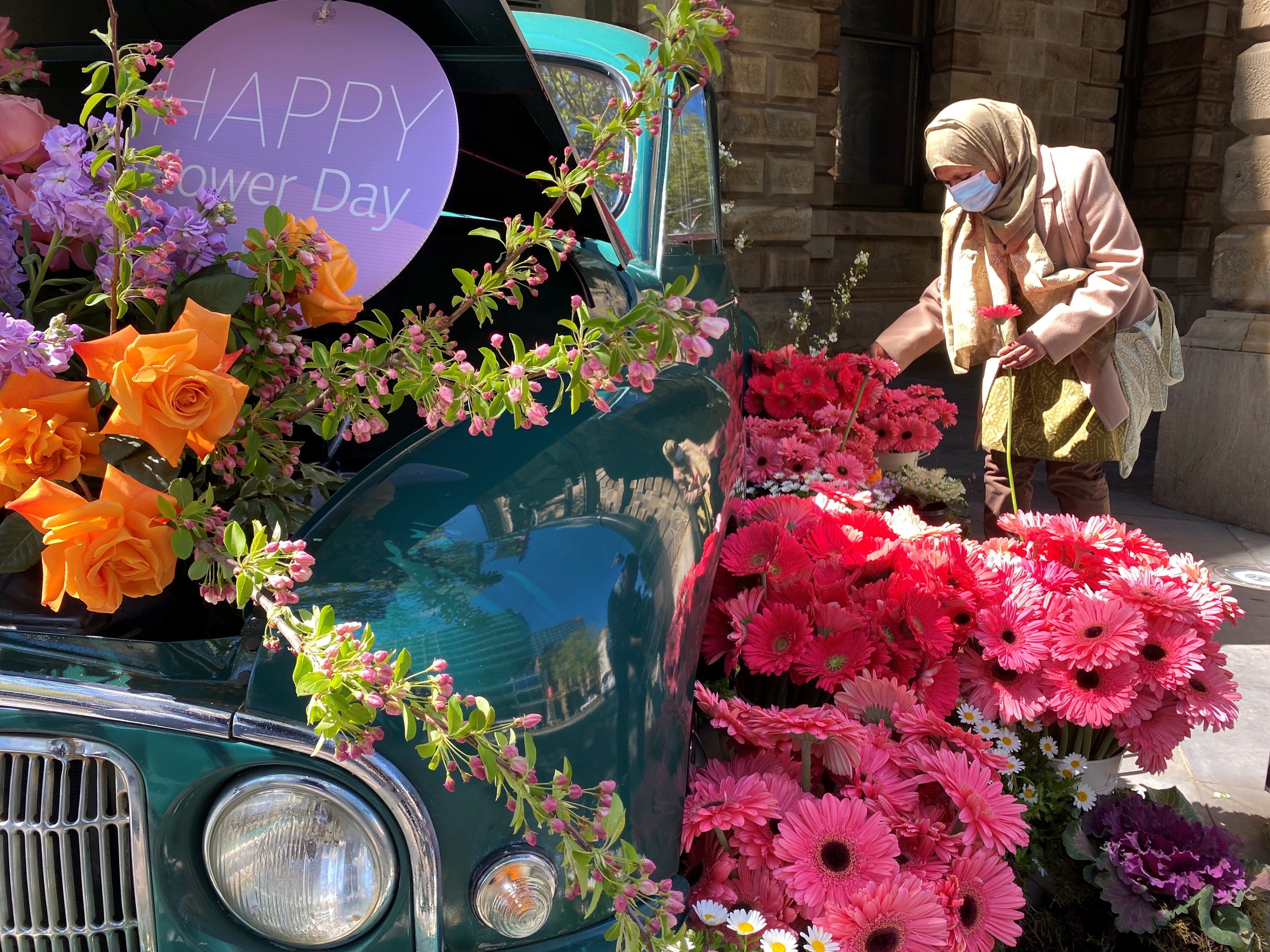City of Adelaide brings back historic Flower Day to celebrate spring ...