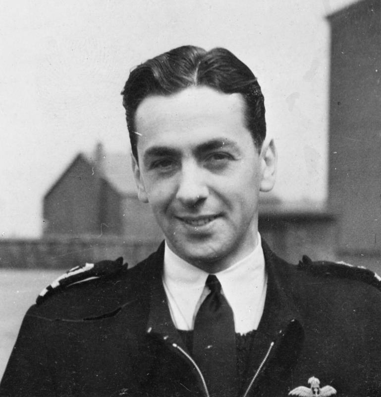 Eric 'Winkle' Brown, Britain's 'greatest pilot' who survived 11 crashes ...