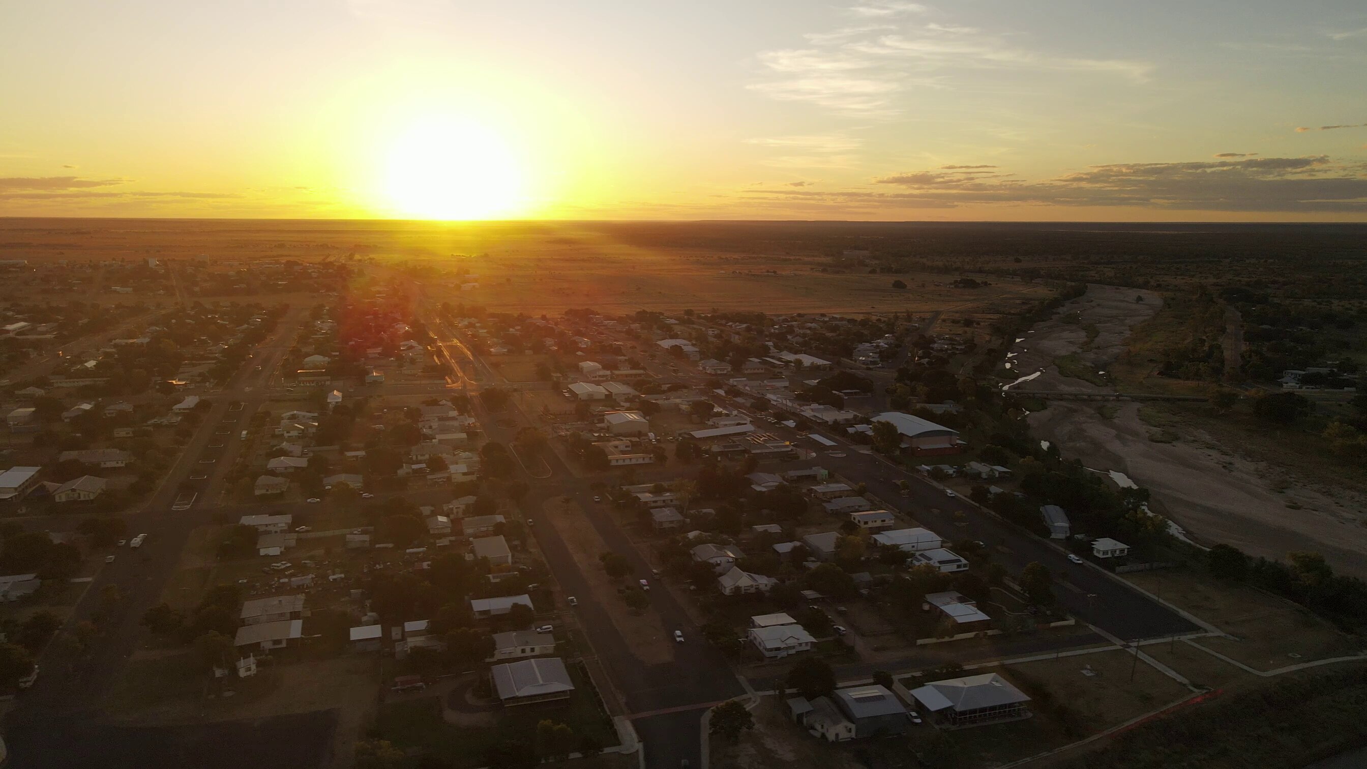 Outback mayor insists Hughenden is safe after bizarre caravan theft ...