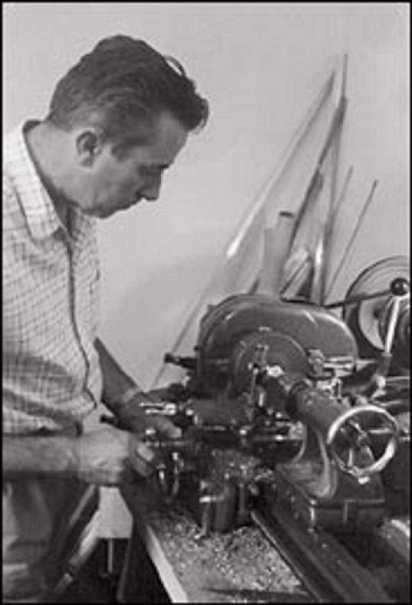 How we fell in and out of love with the Laff Box, the laugh track ...