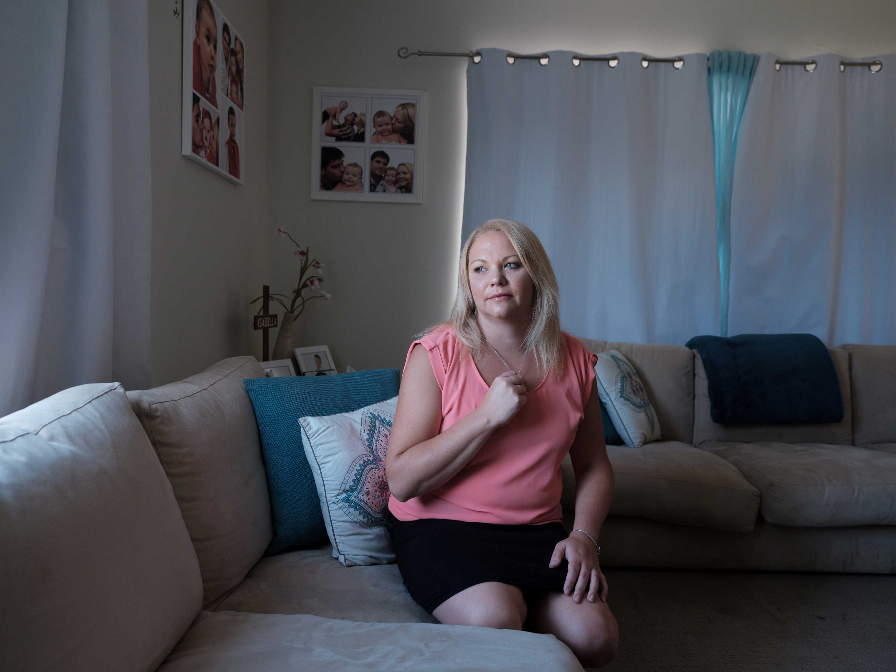 Landmines in the lounge room - ABC News