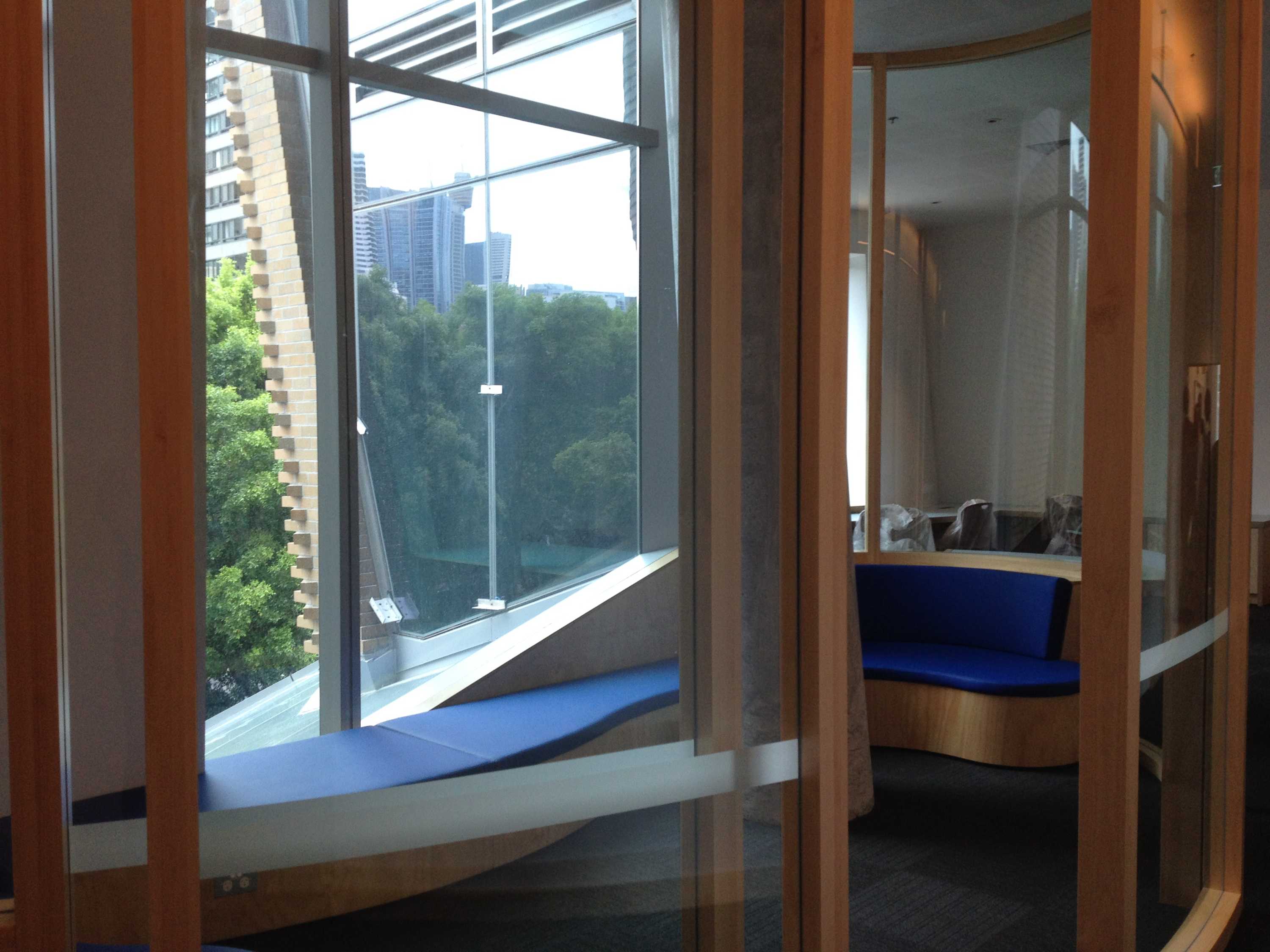 Sydney's new UTS business school building defies convention - ABC News