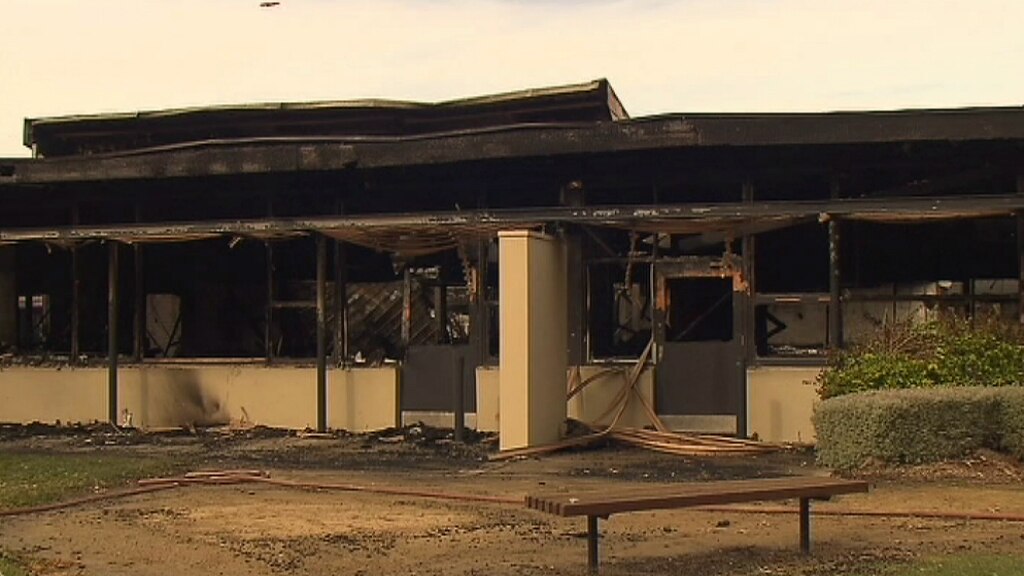Classrooms at Wesley College Glen Waverley campus gutted by fire - ABC News