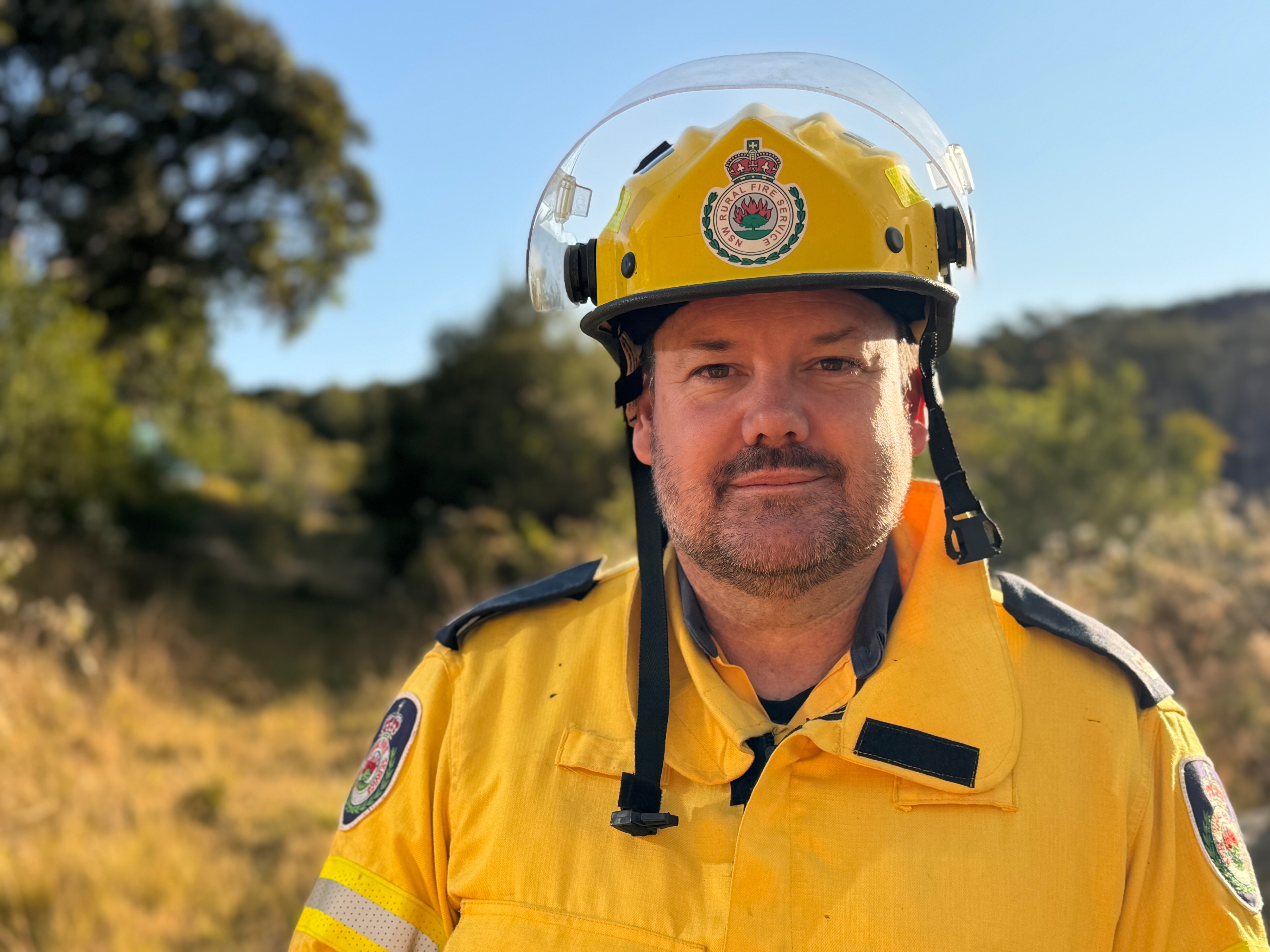 Bushfire burning in Sydney's Northern Beaches downgraded from Emergency ...