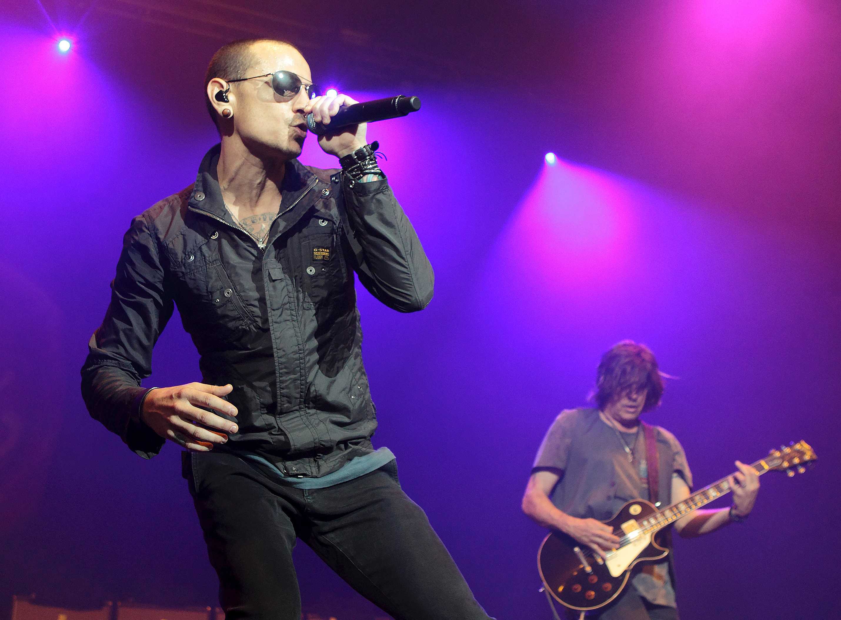 Linkin Park celebrates life of Chester Bennington in tribute concert ...