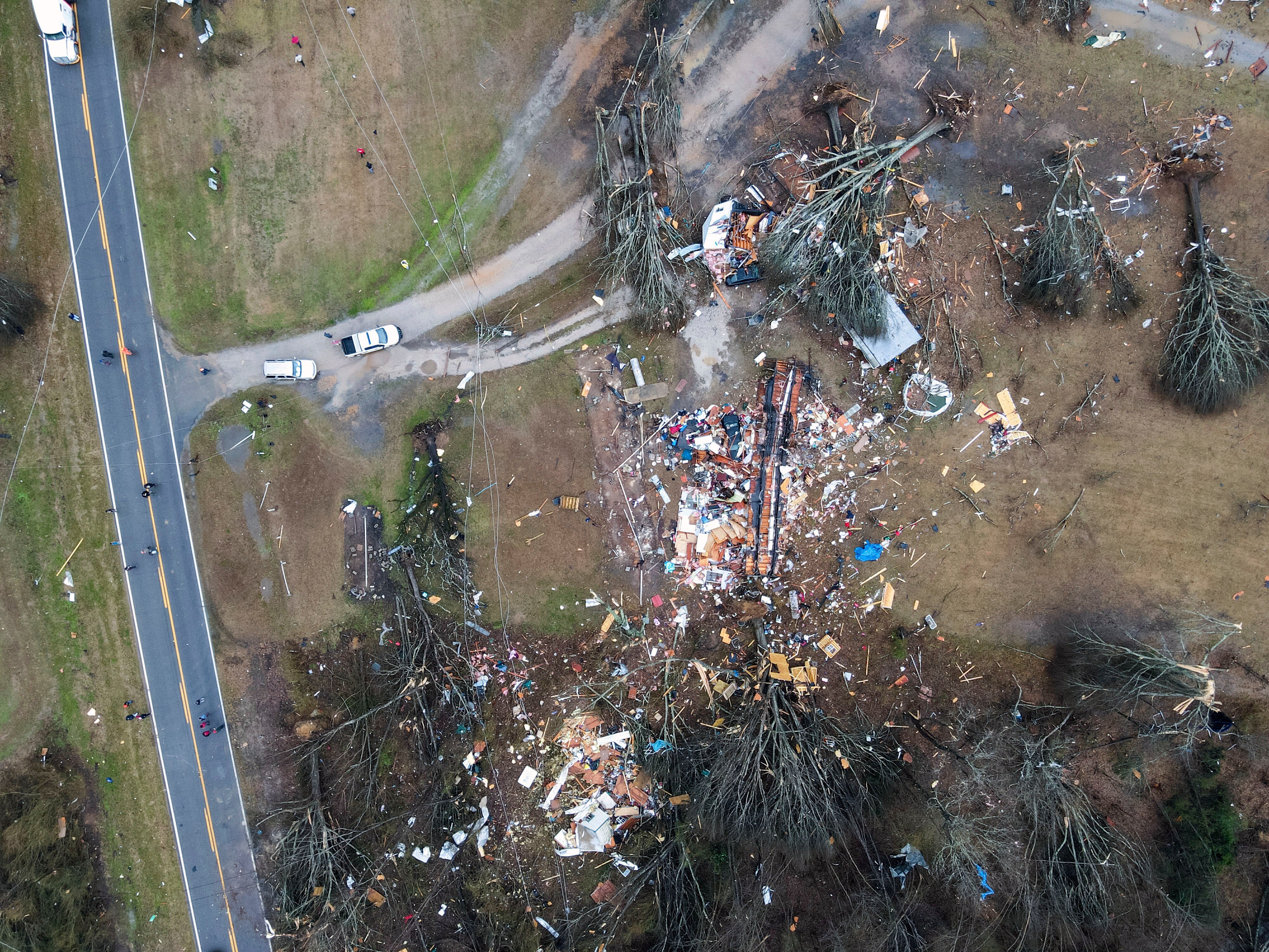 Tornadoes sweep through American south, leaving nine dead, houses ...