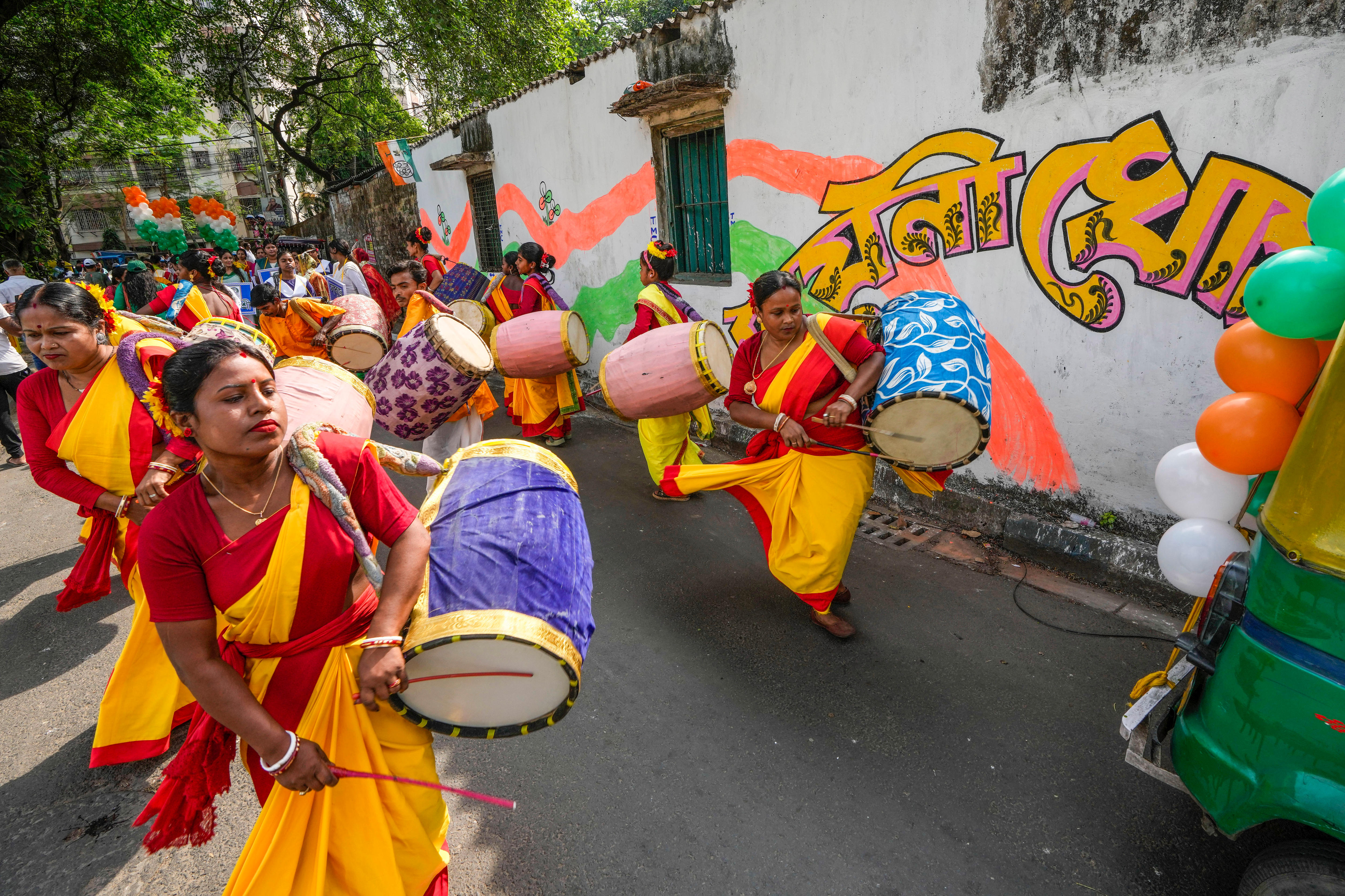 Across India in pictures: Elections in the world's biggest democracy ...