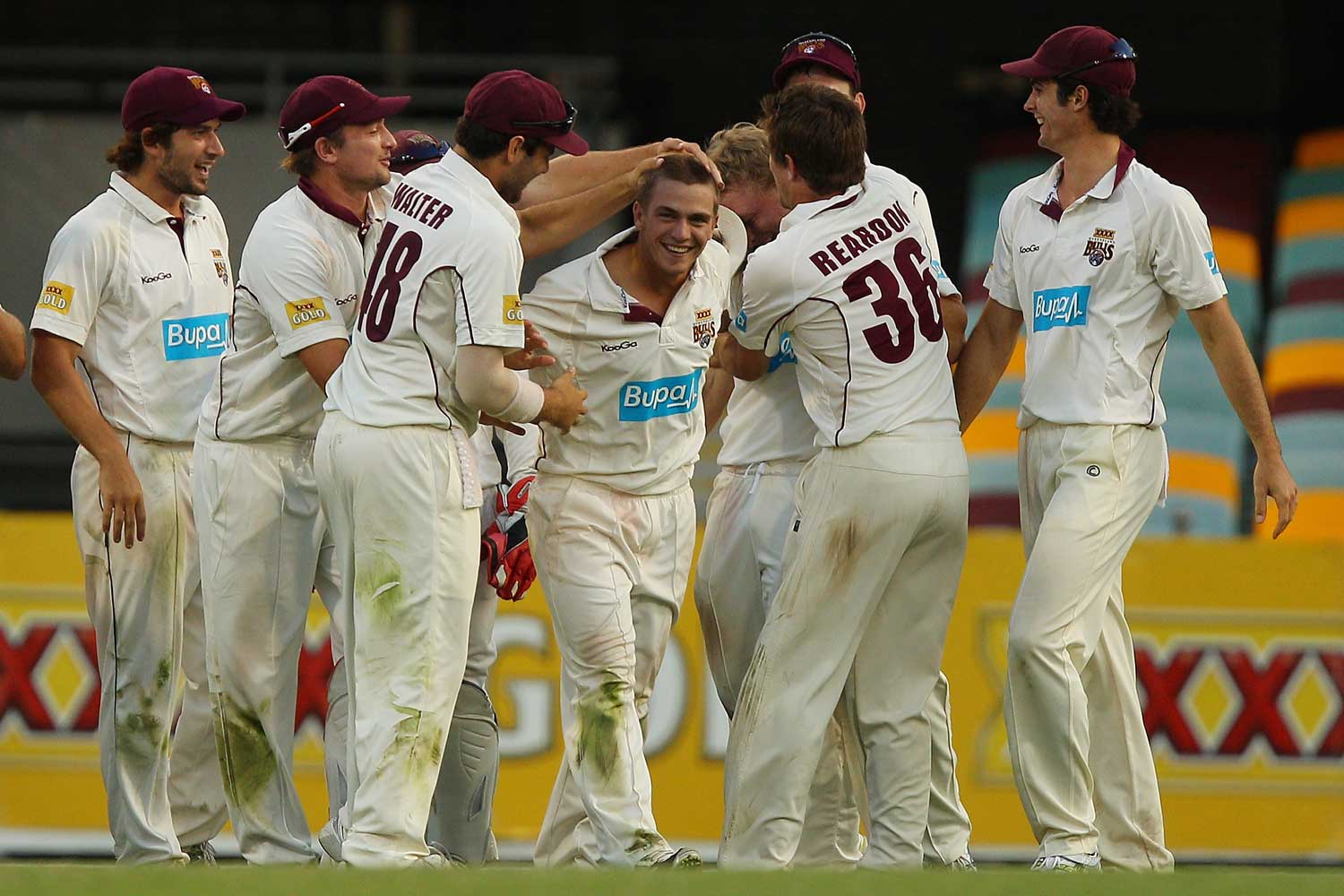 Bulls bowl over Bushrangers for victory - ABC News