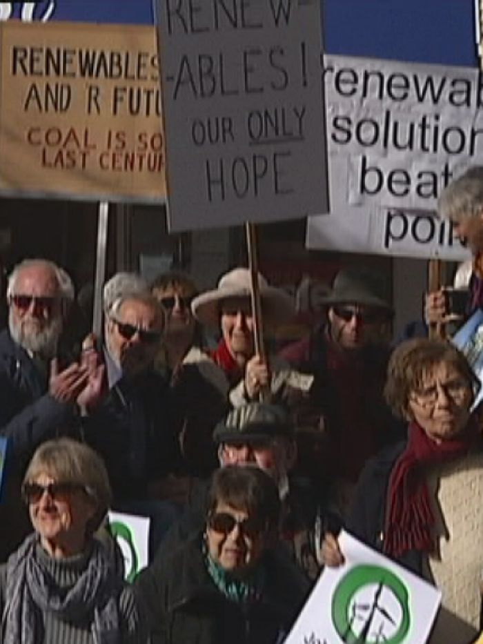 Power generators push for change to renewables target - ABC listen