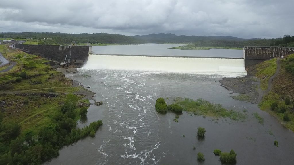 Crumbling dam rebuild cost - ABC News