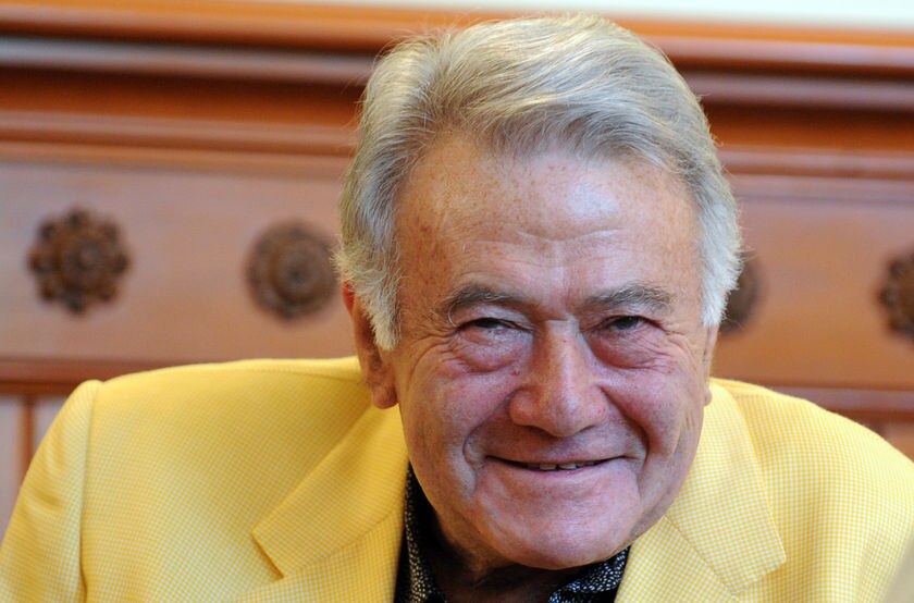 Richard Pratt: From refugee to corporate royalty - ABC News