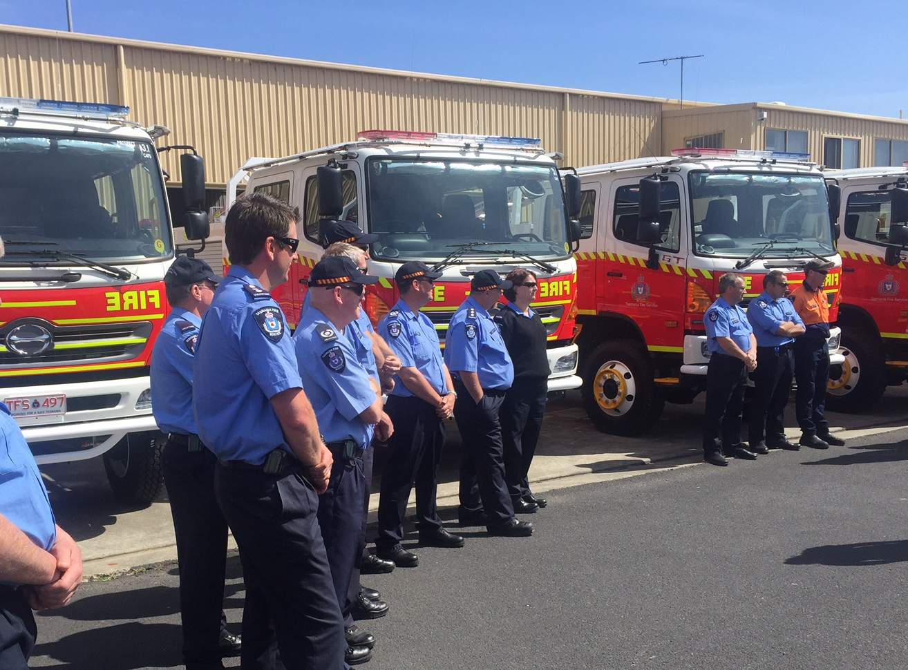 Tasmanian firefighters receive 14 new tankers as tough season looms ...