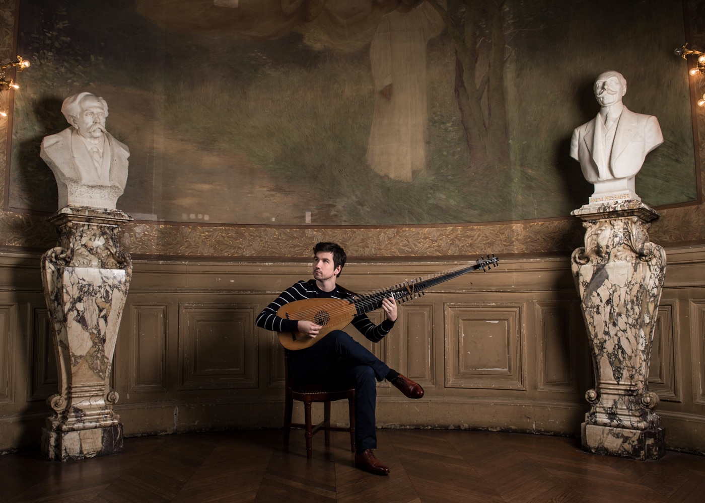 Lutenist Thomas Dunford - ABC listen