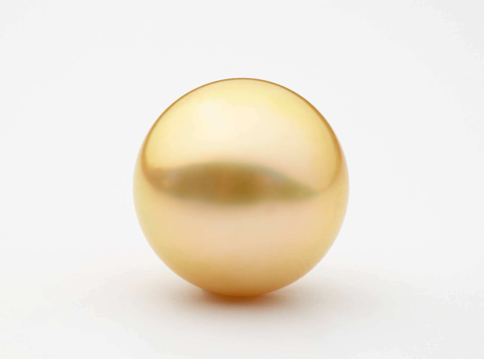 Golden pearls: An elusive gem of the sea for Australia's pearl industry ...