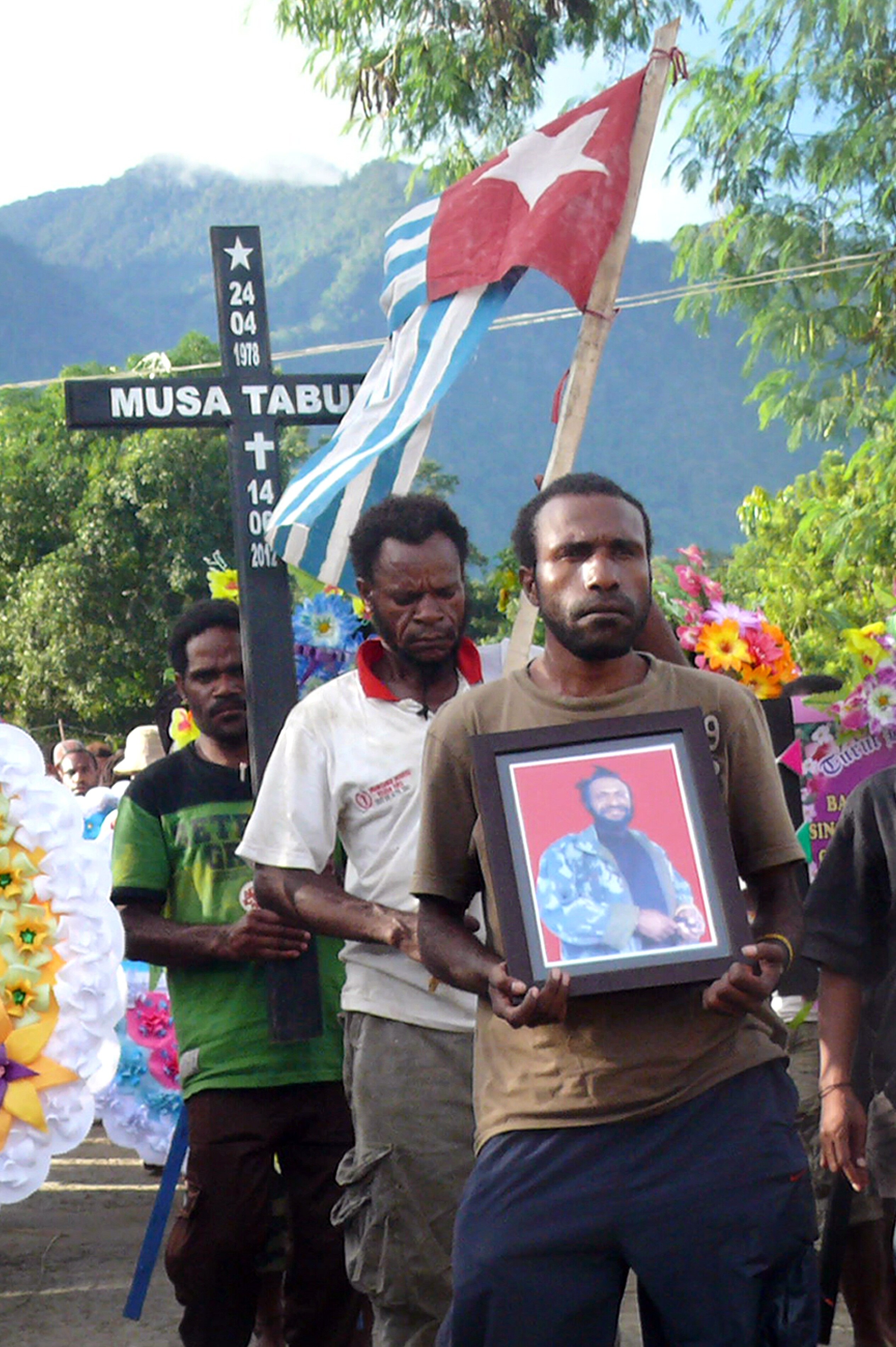 Papuans claim Australian link to death squad - ABC News