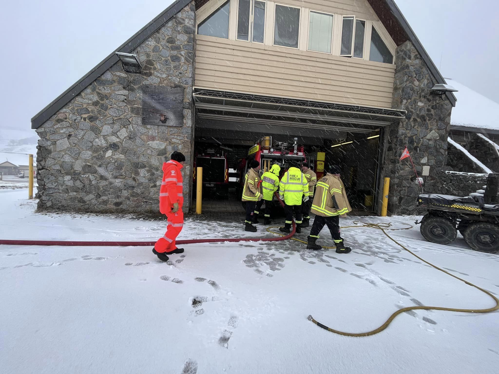 Broken Hill firefighters return from icy deployment to NSW's Perisher ...