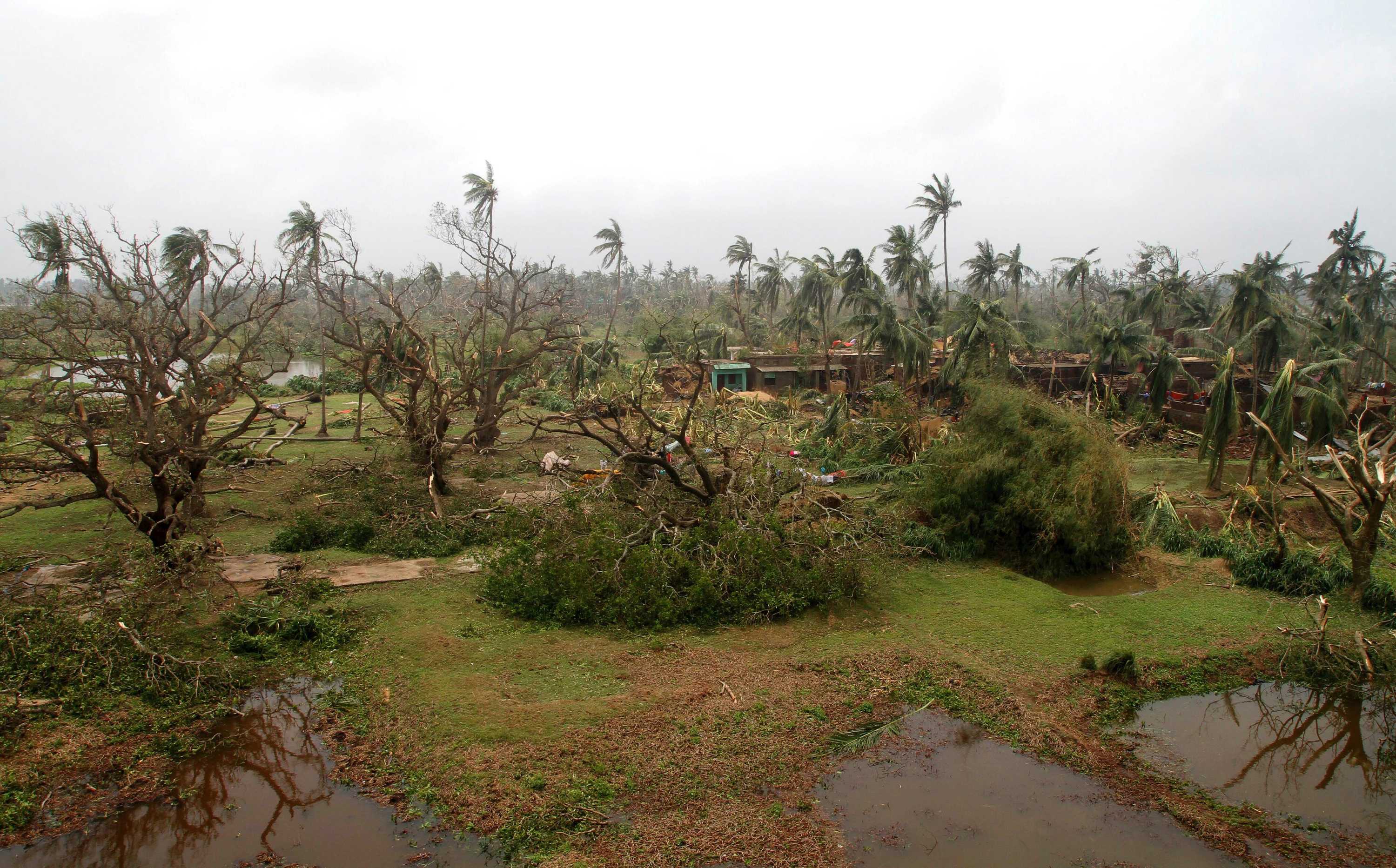 Dozens killed as Cyclone Fani hits Bangladesh and India - ABC News