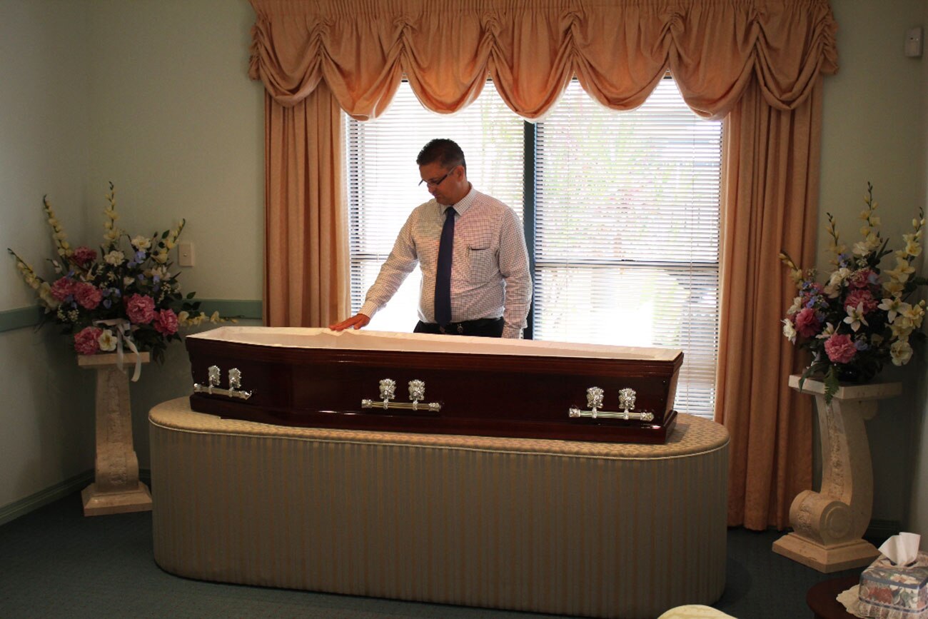 Fourth generation embalmer Levi Hammond keeps family legacy alive - ABC ...