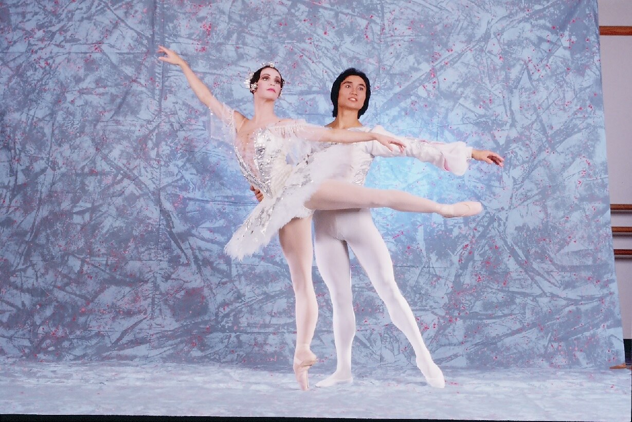 Mao's last dancer Li Cunxin breaks 18-year retirement for Queensland ...