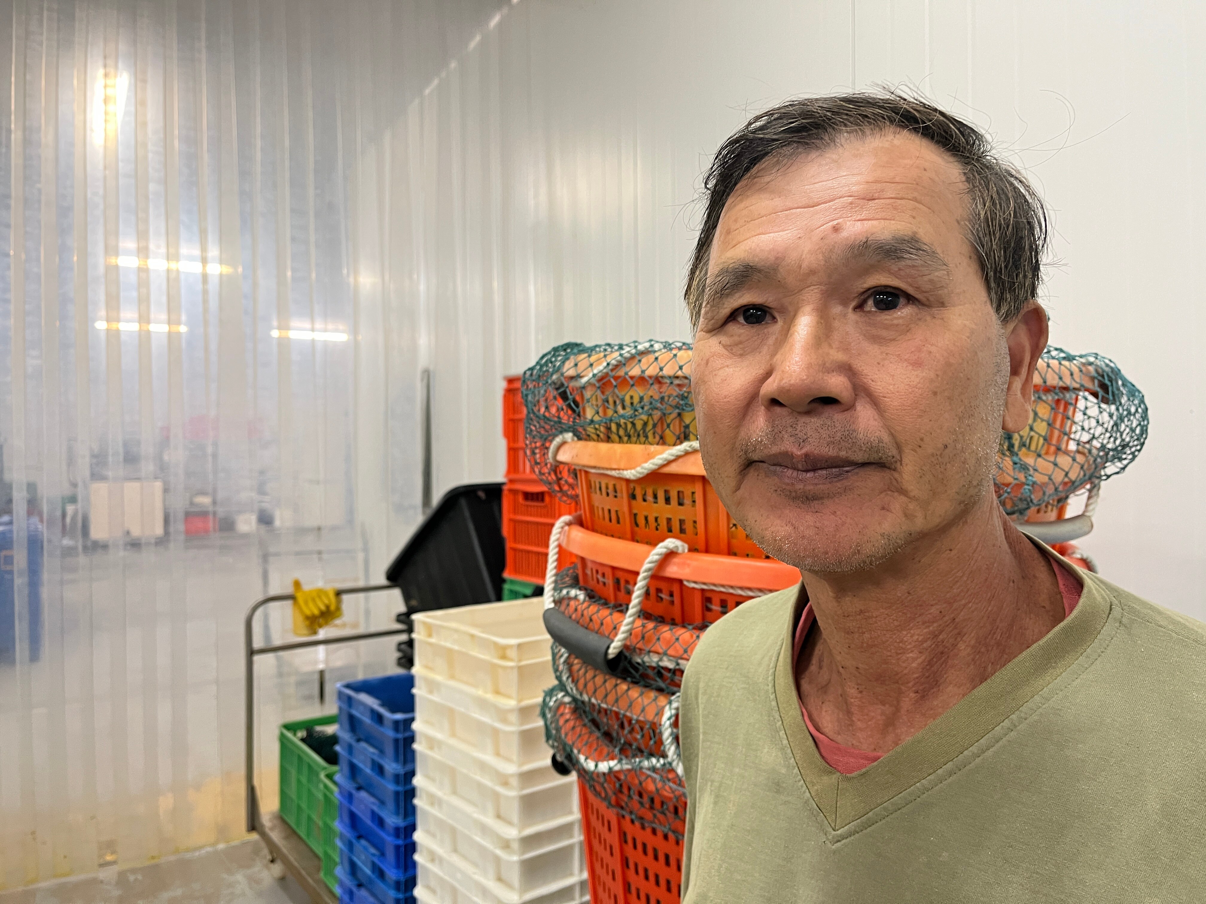 Clarence Valley prawn farmers sell up after white spot disease ...