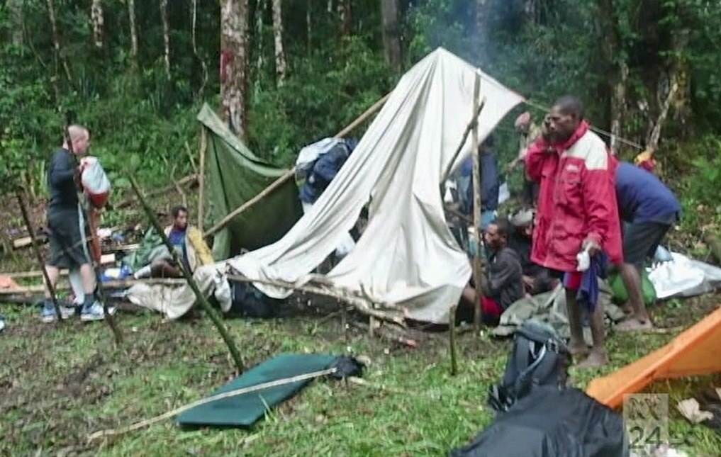 More arrests made over deadly PNG Black Cat Track trek attack - ABC News