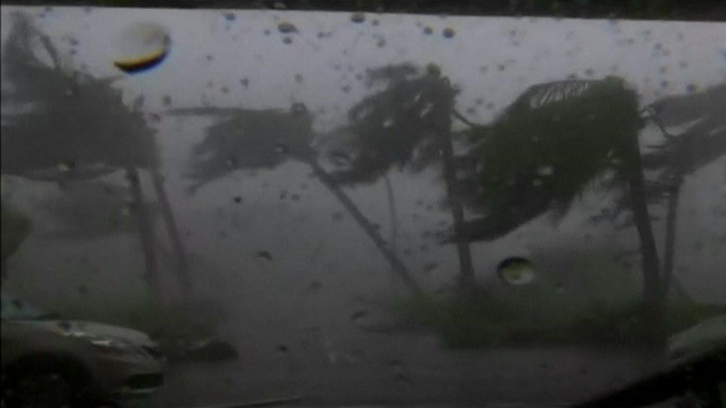 Powerful Cyclone Fani lashes through coastal areas of eastern India ...