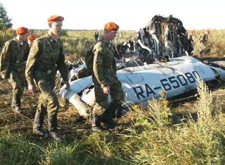 Hijack feared as jets crash in Russia - ABC News