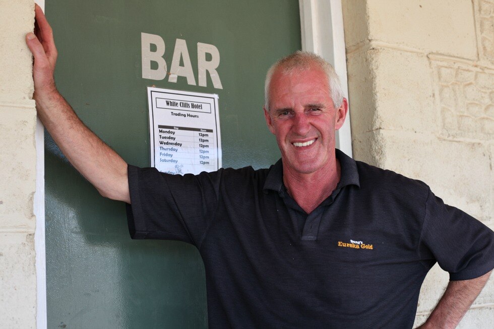 The little white liar of White Cliffs - ABC News