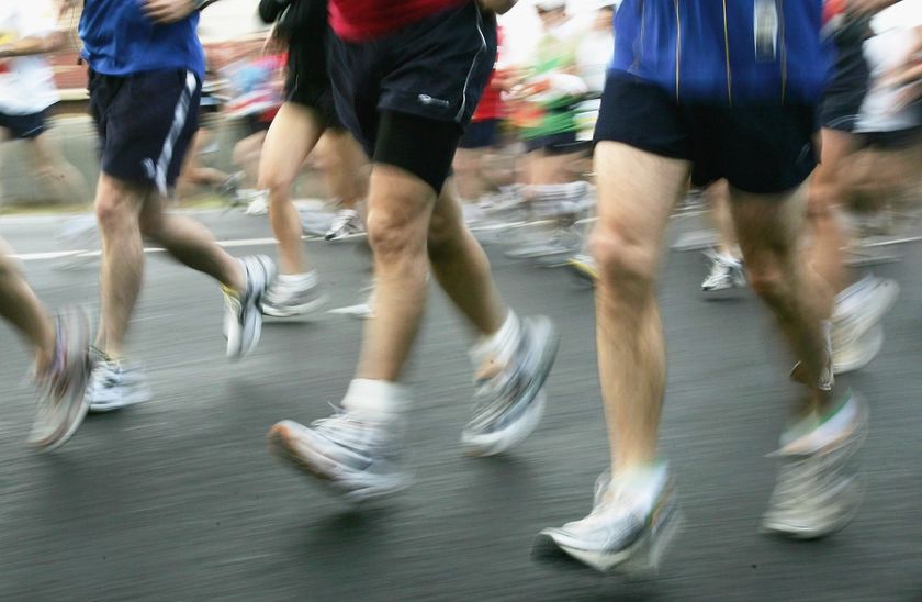 Marathon veteran fights to stay on track - ABC News