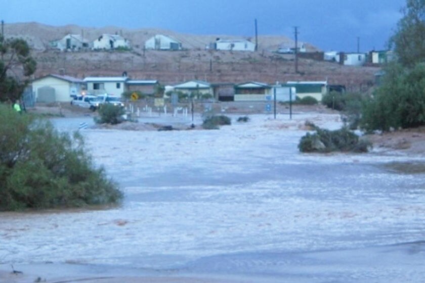 Outback storm causes flooding and bushfires - ABC News