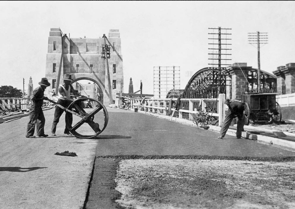 Curious Brisbane: Indooroopilly bridge — the only habitable bridge in ...