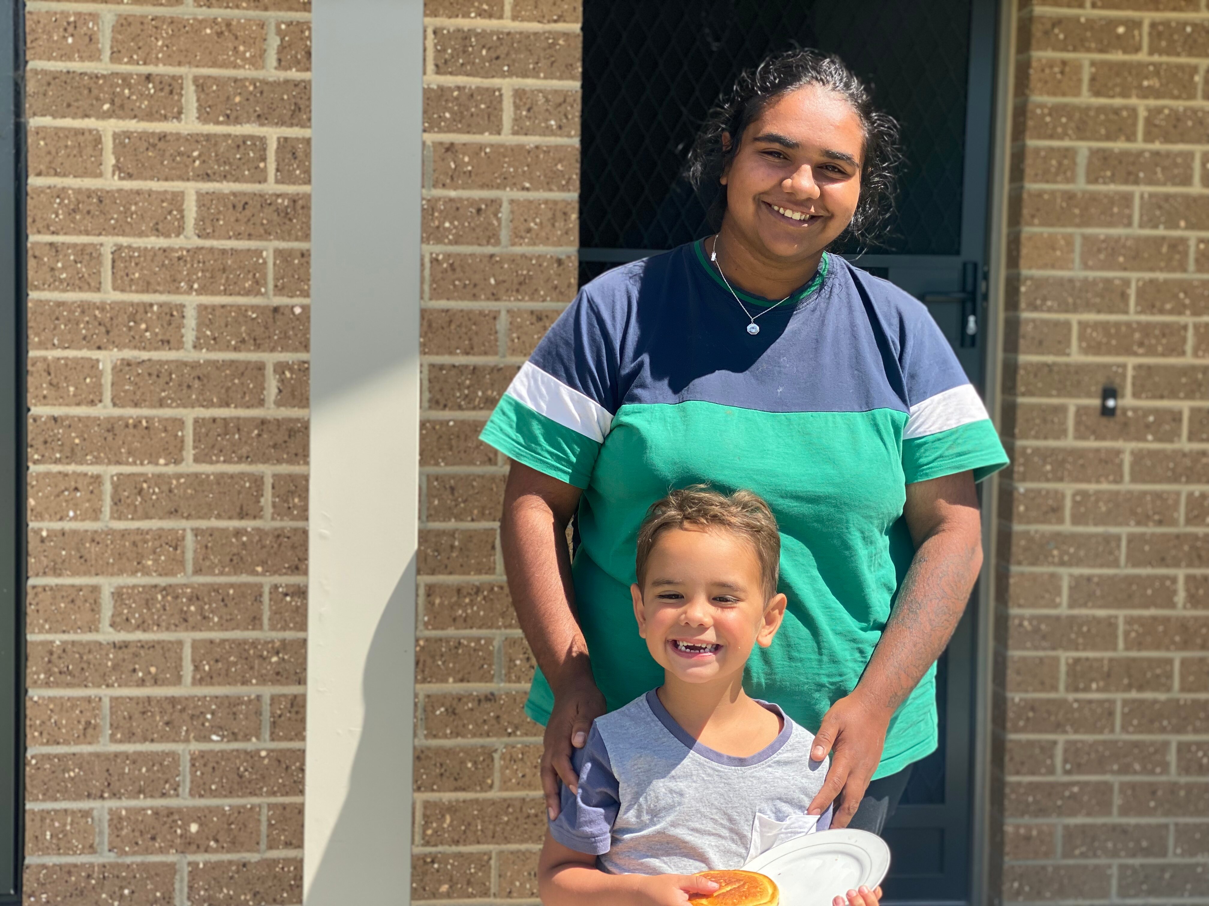 Gippsland single mum Tamia Hood offered home in Bairnsdale after two ...