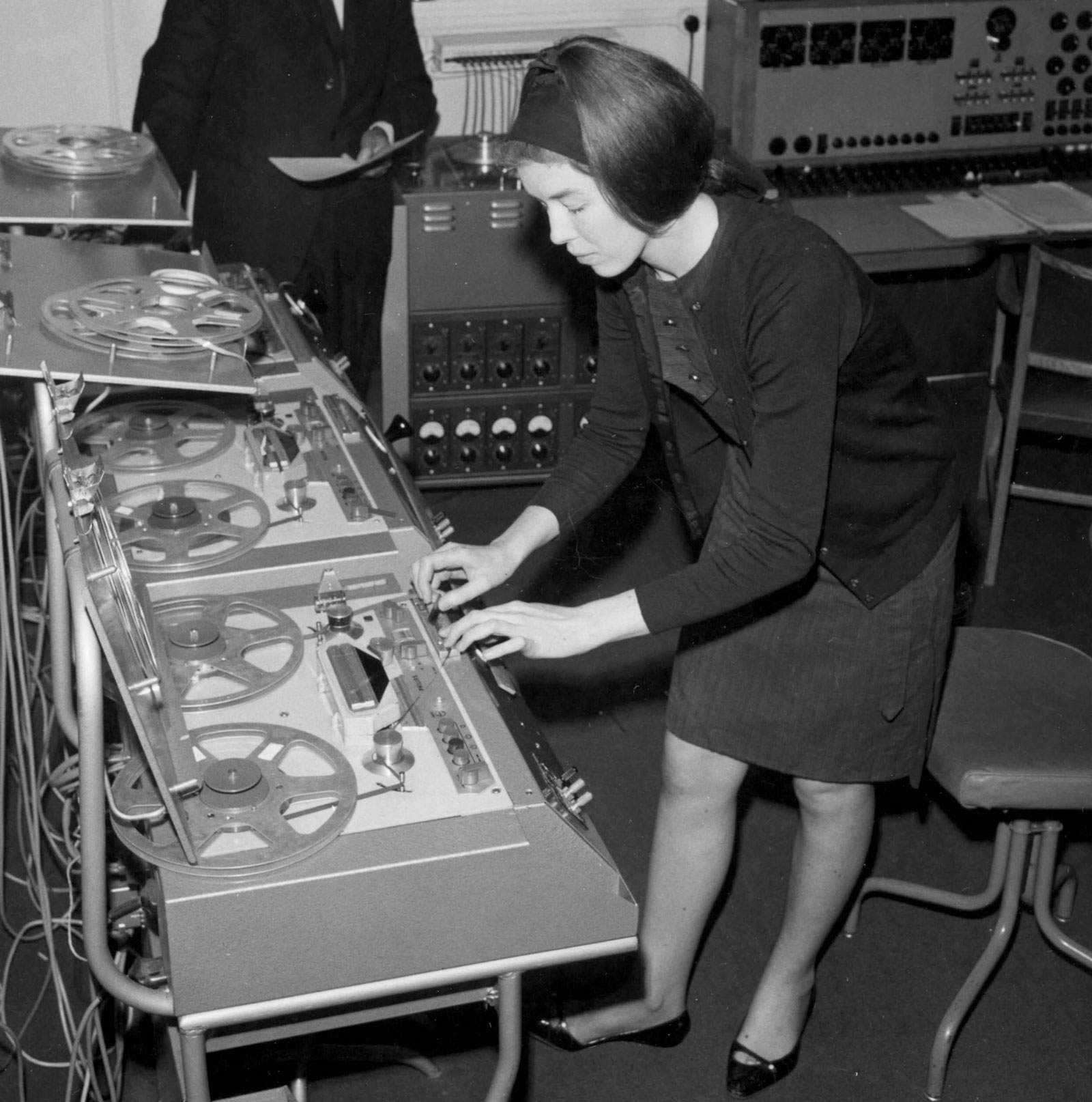The BBC's Radiophonic Workshop and that famous Doctor Who sound - ABC ...