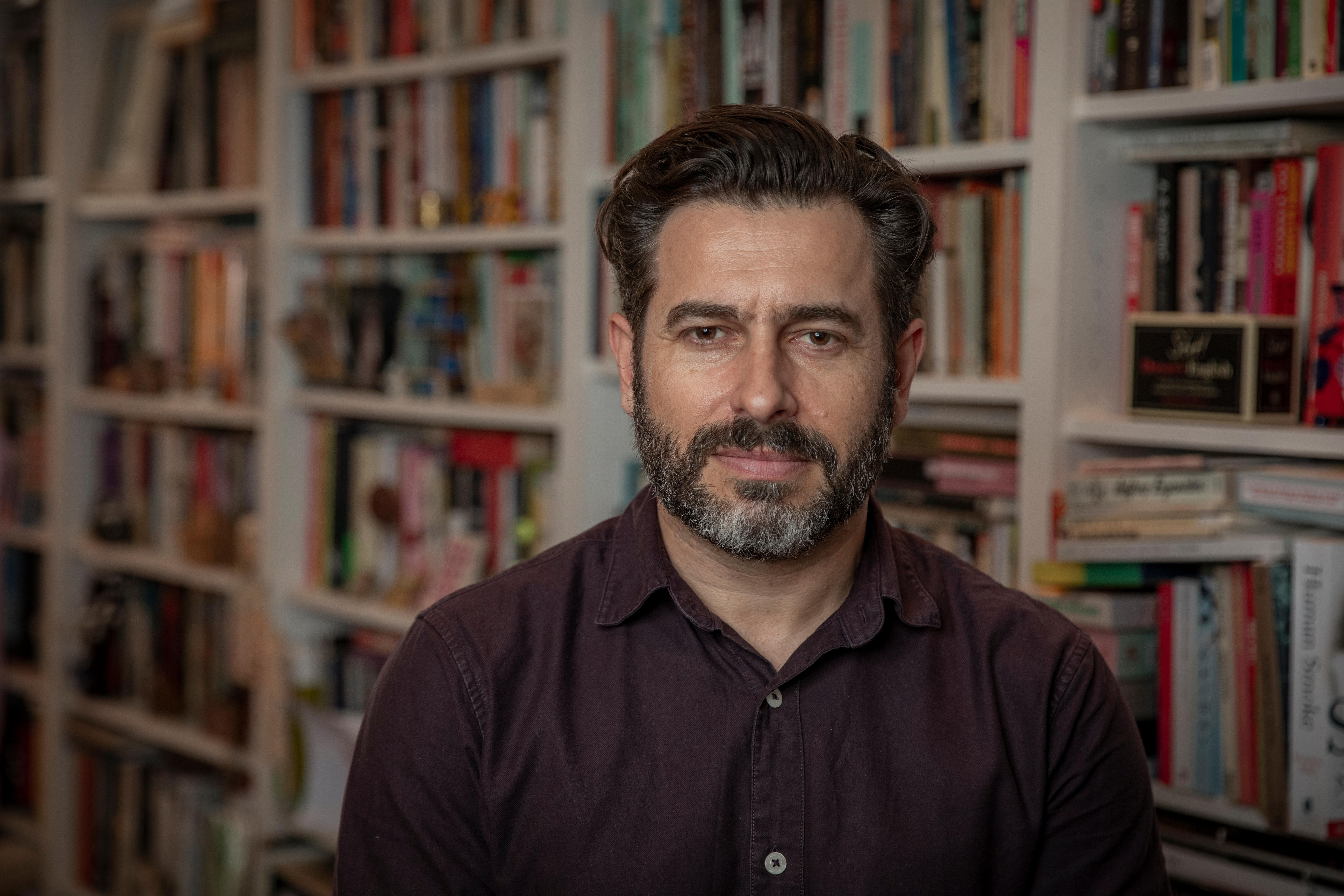 Summer Reading with Linton Besser - ABC listen