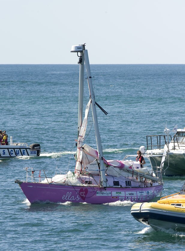 Watson packs yacht ready for solo sail - ABC News