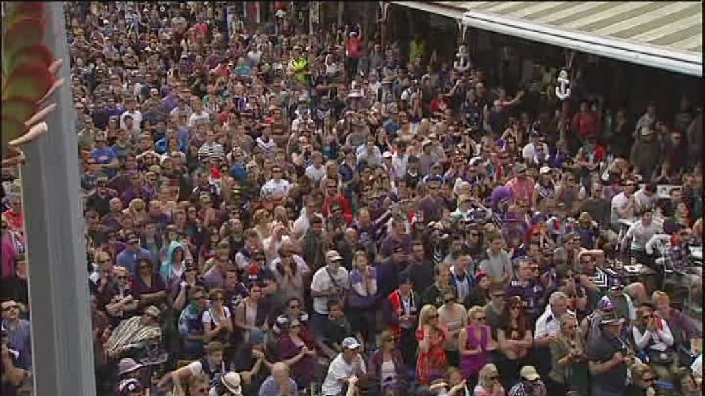 Fremantle fans celebrate first grand final appearance - ABC News