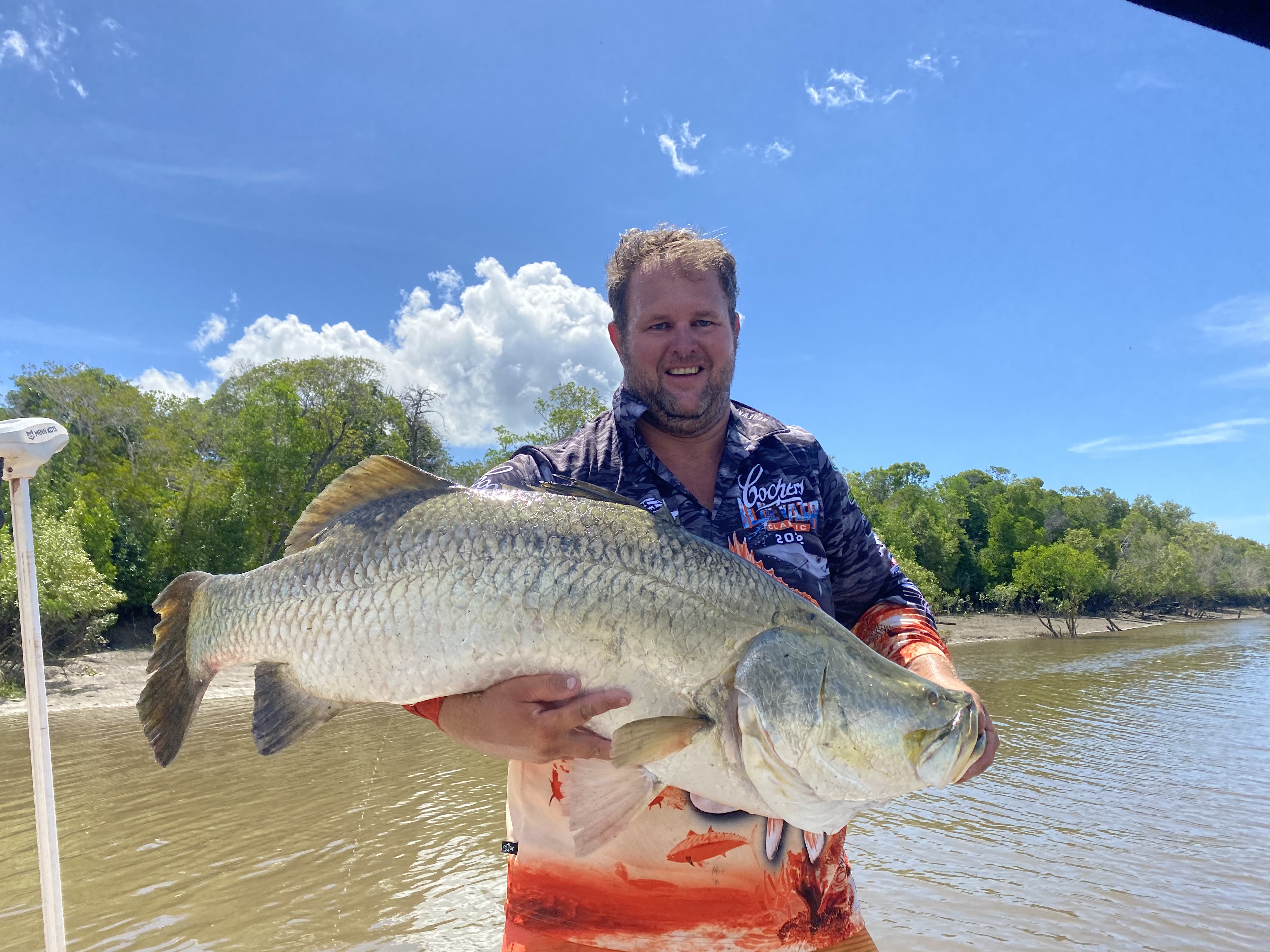Tinny Podcast #763: Cuddles cuddles a horse. Fishing high tide ...