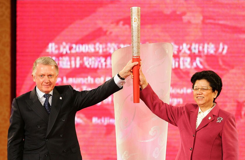 Taiwan, China dispute over Olympic torch - ABC News