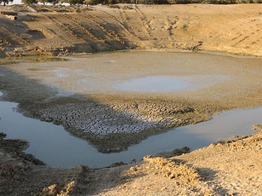 Water supplies pushed to the brink - ABC News