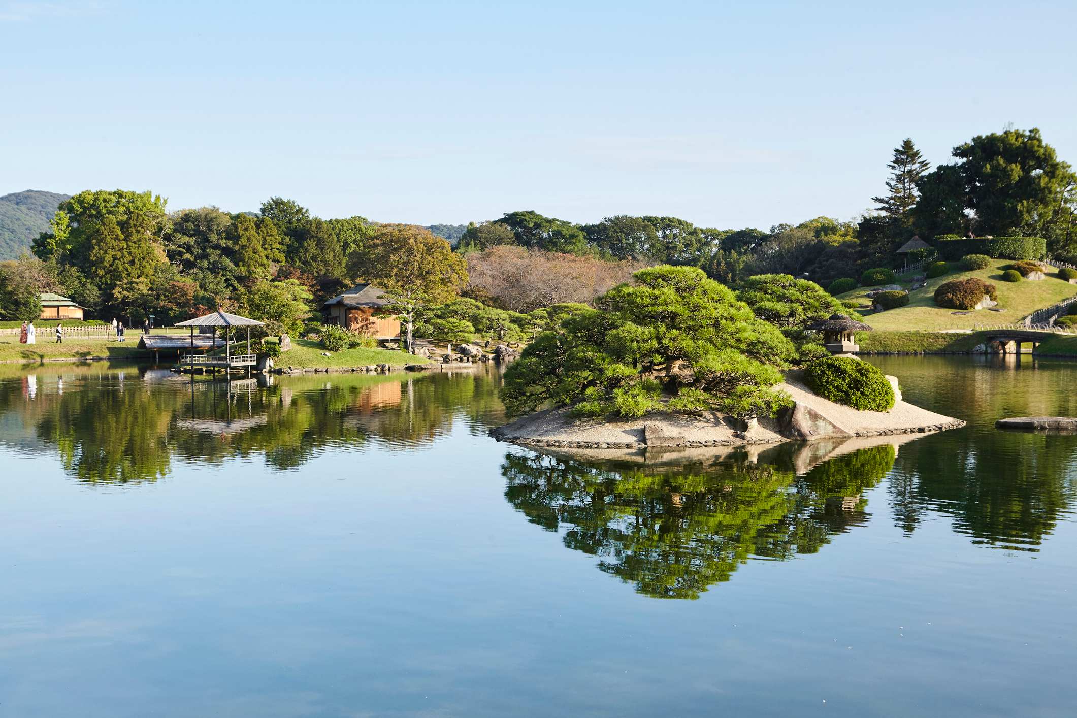 Colin Bisset's Iconic Designs: the Korakuen Garden - ABC Radio National