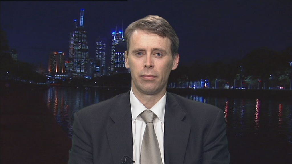 In the studio with Stephen Mayne - ABC News