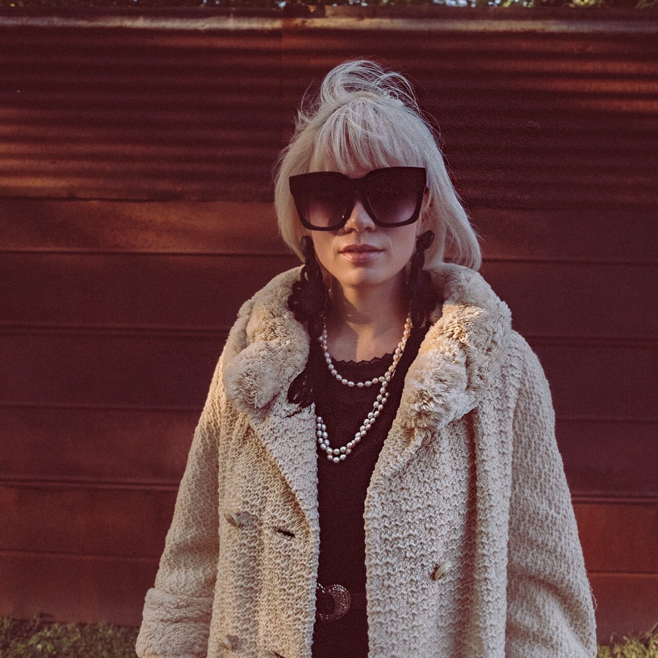 Lillie Mae balances on a knife's edge with "Razor Love". - Double J