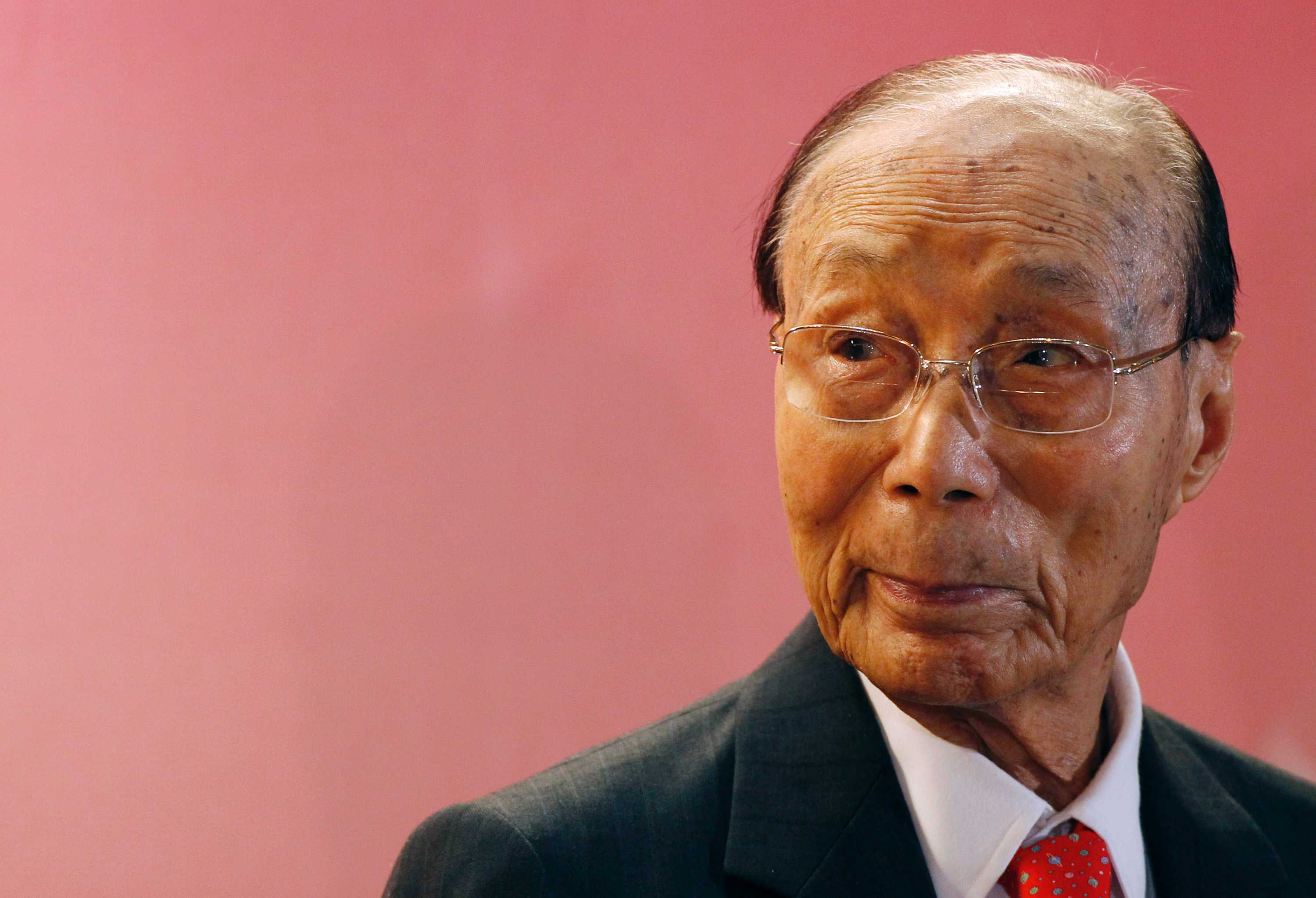Hong Kong entertainment mogul Sir Run Run Shaw dies aged 106 - ABC News
