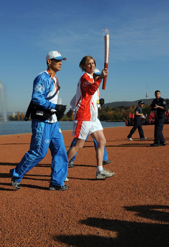 Minor scuffles, arrests in torch relay - ABC News