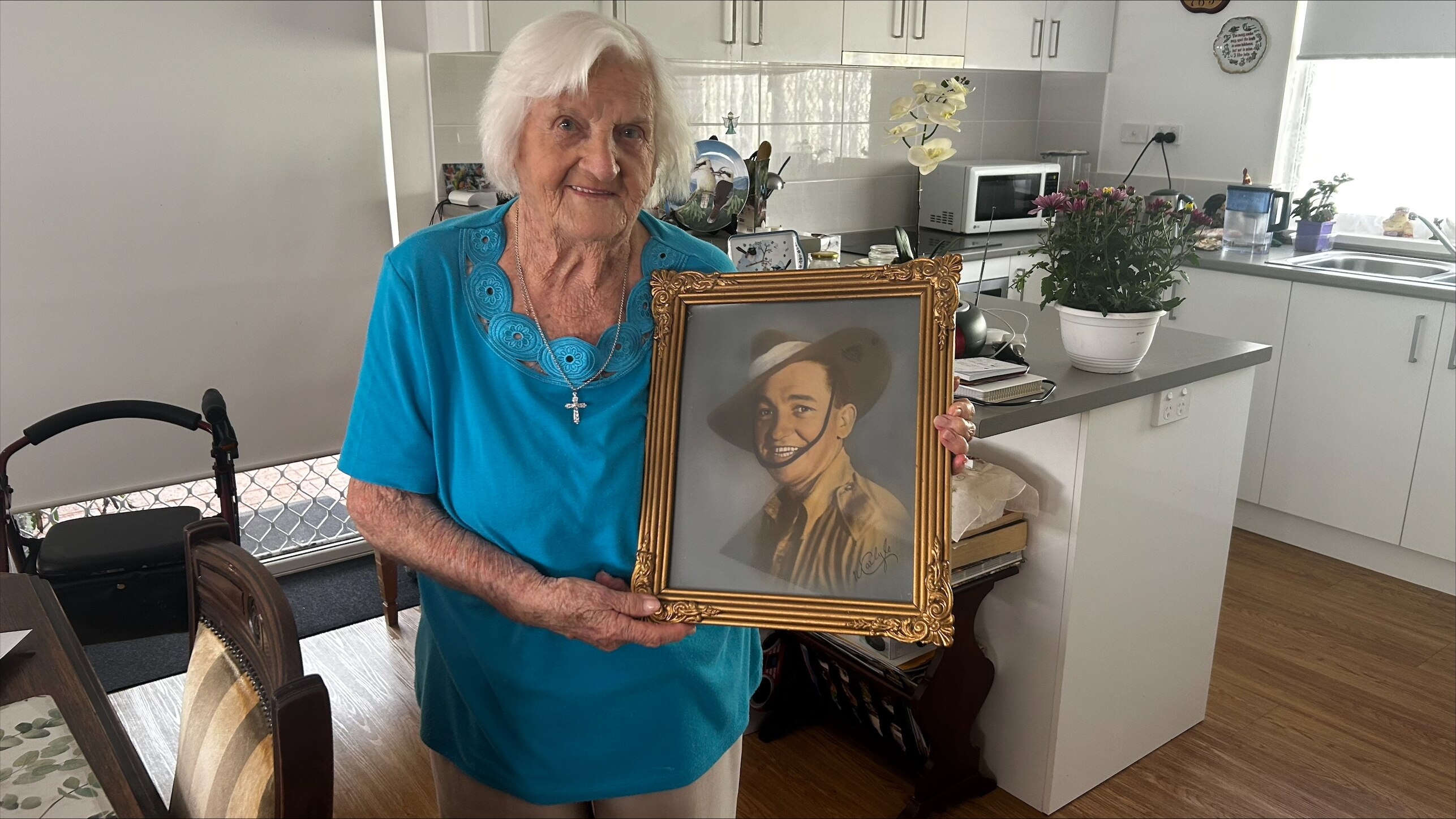 Toodyay woman Mavis Rowles celebrates 101st birthday - ABC News