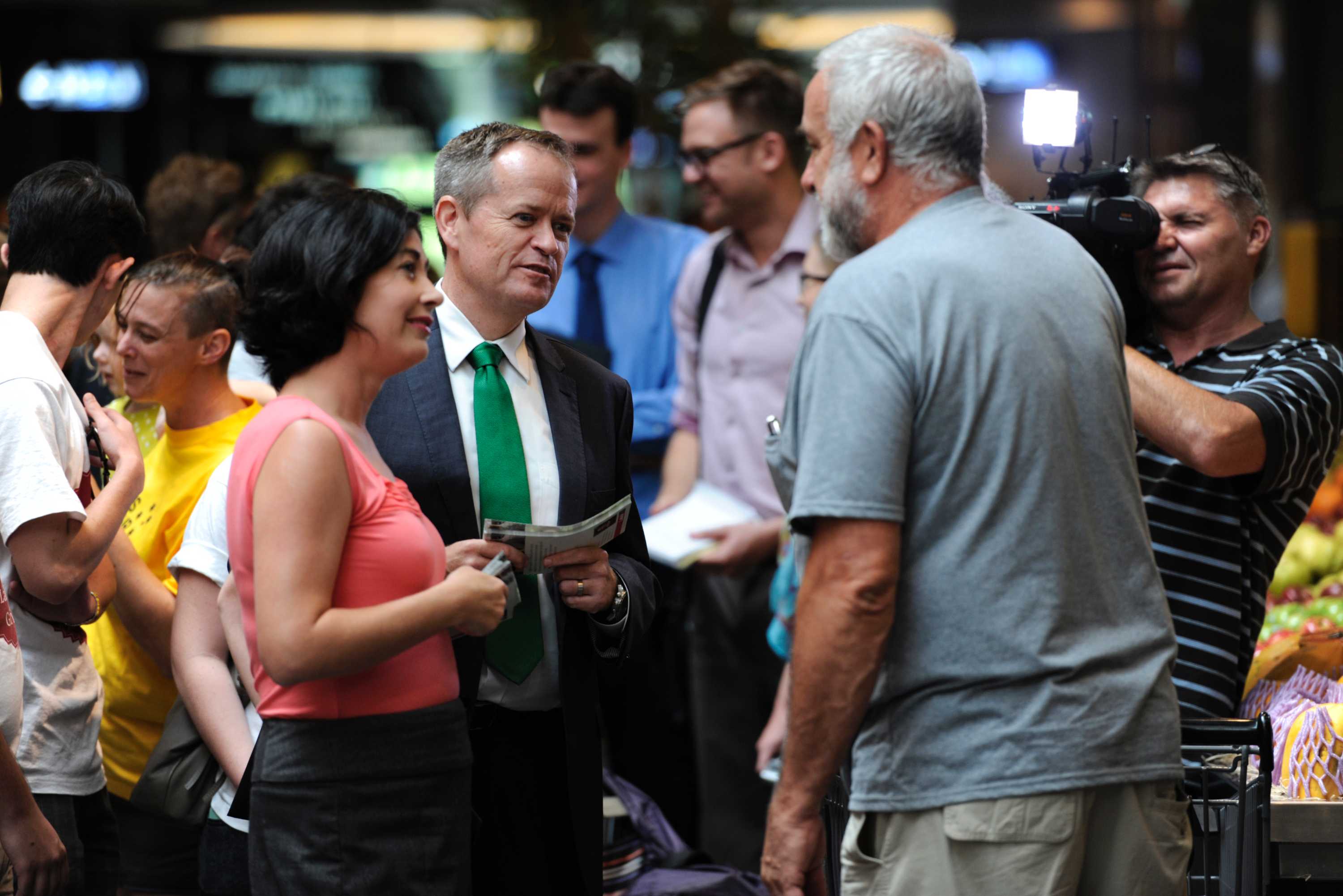 Griffith by-election: candidates Bill Glasson, Terri Butler vow to ...