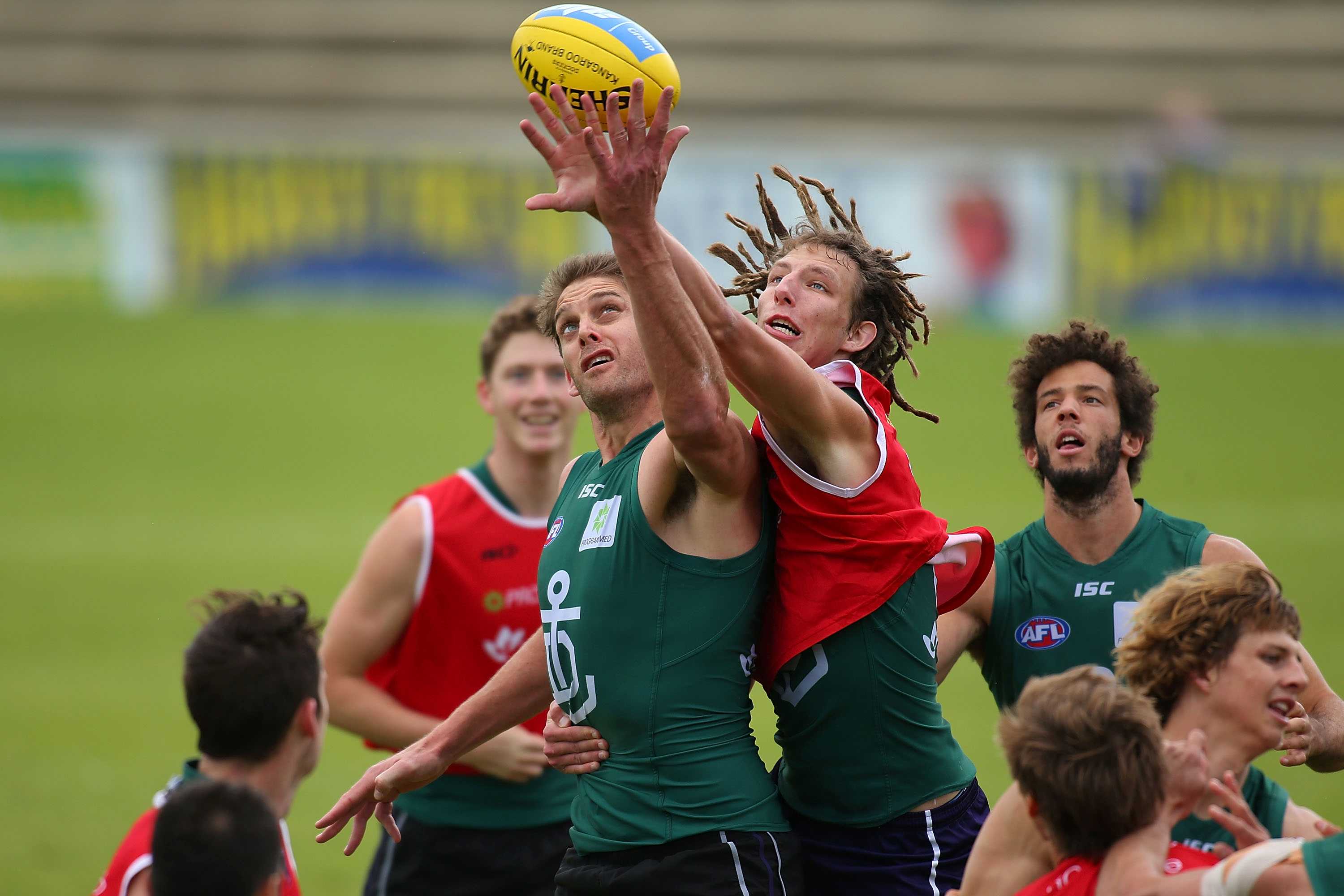 Craig Moller goes from AFL to NBL with Sydney Kings - ABC News