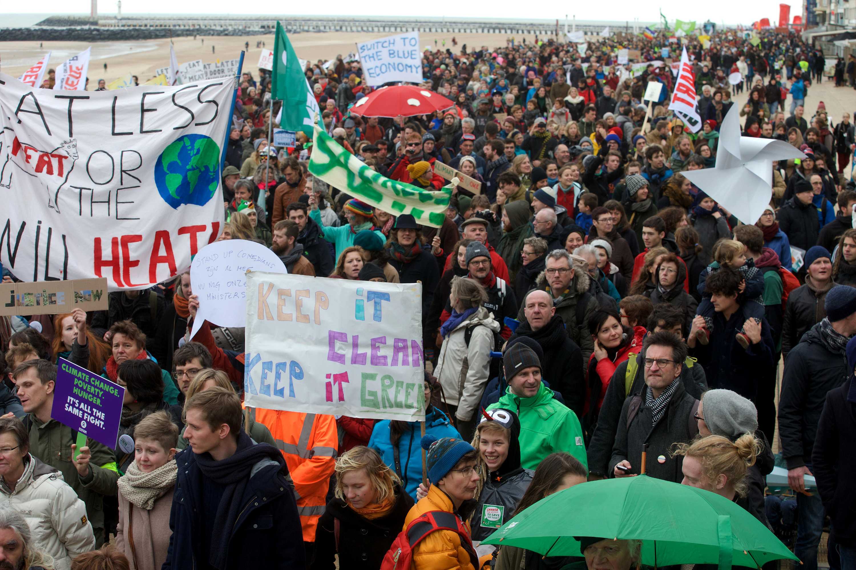 Paris Climate Talks 10 000 Activists March On Belgium Beach Ahead Of